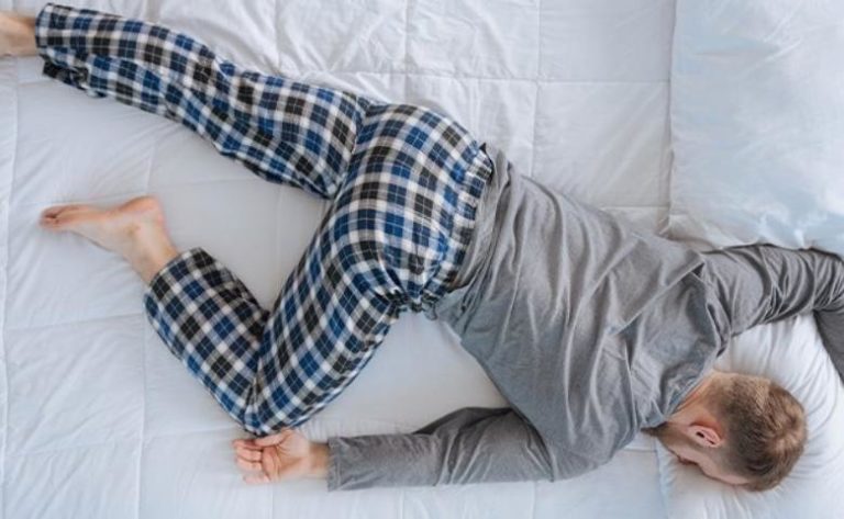 6 Posisi Tidur dan Pengaruhnya bagi Kesehatan - Tokopedia Blog