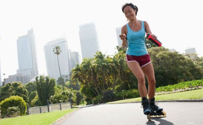 8 Manfaat Bermain Sepatu Roda: Seru dan Menyehatkan!