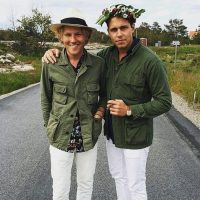 Inspirasi Gaya Fashion ala Tentara Army Look Terbaik - Tokopedia Blog