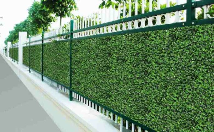 10 Inspirasi Desain Pagar Rumah Impian, Simple dan Menarik
