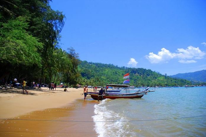 8 Wisata Pantai di Padang dan Sekitarnya - Tokopedia Blog