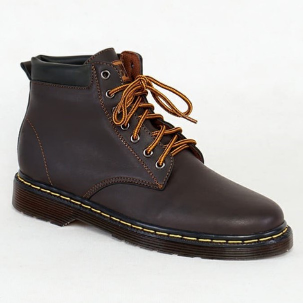 7 Sepatu Boots Pria Lokal Berkualitas Internasional, Maskulin!