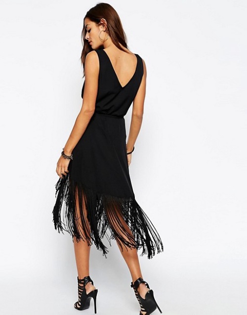 Mix and Match Midi Dress untuk Tampil Chic - Tokopedia Blog