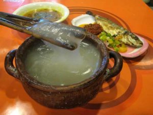 15 Makanan Khas Ambon, Maluku yang Wajib Kamu Cicipi - Tokopedia Blog