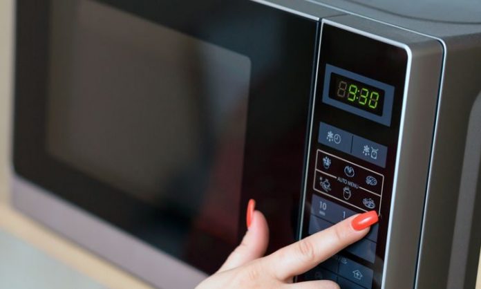 10 Tips Memilih Microwave yang Bagus - Tokopedia Blog
