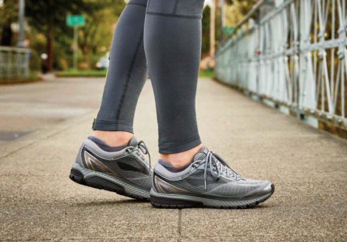 10 Tips dan Cara Memilih Sepatu Lari - Tokopedia blog