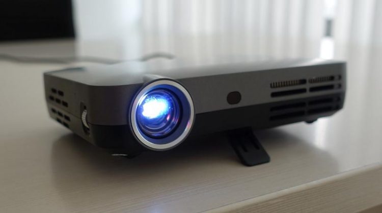 10 Tips dan Cara Memilih Proyektor - Tokopedia Blog