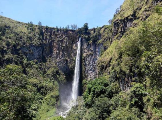 9 Destinasi Tempat Wisata di Parapat - Tokopedia Blog