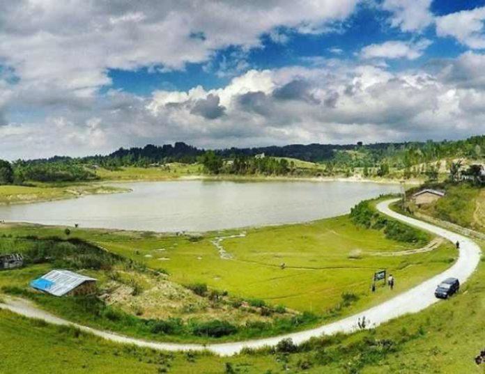 12 Destinasi Tempat Wisata di Pulau Samosir Terbaik - Tokopedia Blog