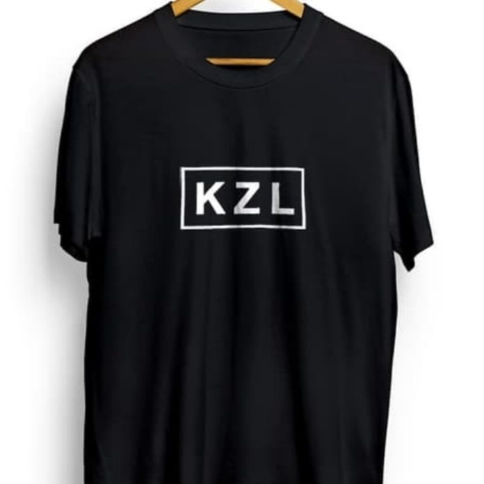 15 Merk Kaos Distro yang Lagi Trend dan Terpopuler