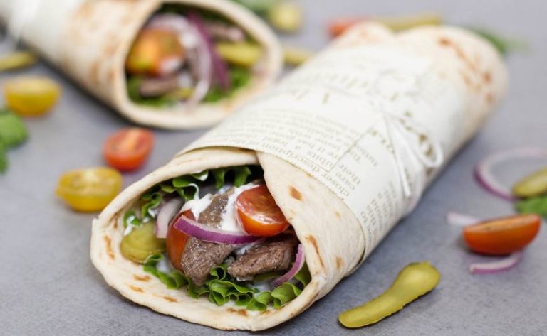 12 Makanan Khas Arab Saudi yang Terkenal Lezat