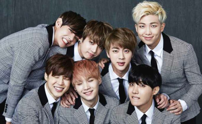 Biodata Member BTS Lengkap & 10 Fakta Menarik Personelnya