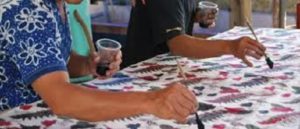 4 Teknik Pembuatan Batik yang Perlu Kamu Ketahui - Tokopedia Blog