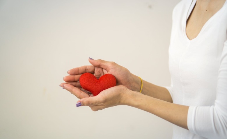 10 Keutamaan/Manfaat Sedekah yang Memuliakan Hidup