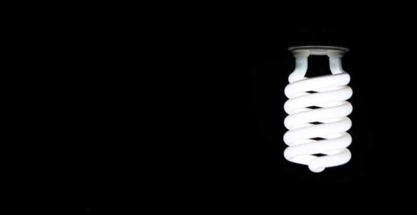 14 Cara Menghemat Listrik yang Kreatif dan Simpel - Tokopedia Blog
