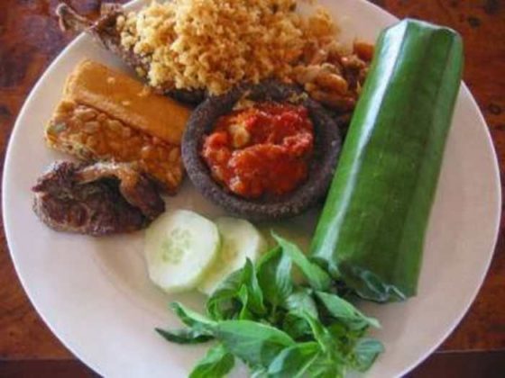 12 Hidangan Nasi Khas dari Seluruh Indonesia - Tokopedia Blog