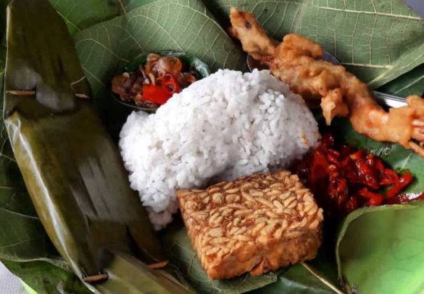 12 Hidangan Nasi Khas dari Seluruh Indonesia - Tokopedia Blog