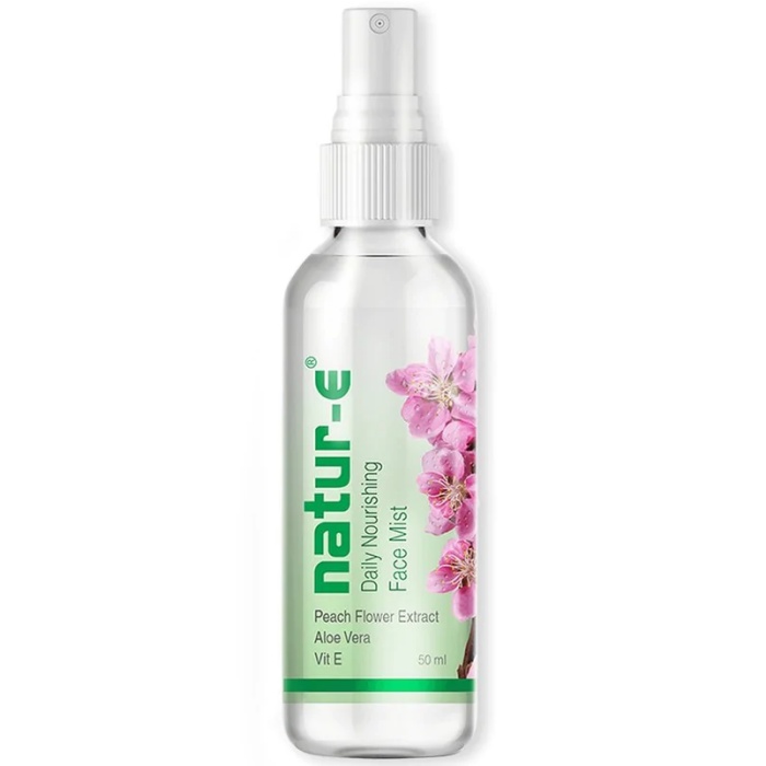 8 Face Mist Lokal Terbaik, Make Up Sempurna dan Wajah Segar!