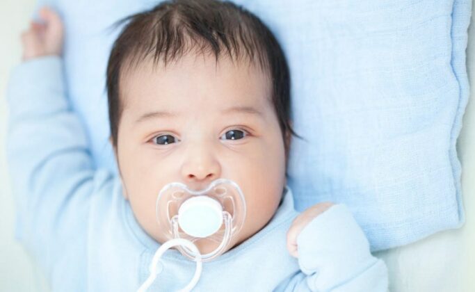 Cara Alami Menghilangkan Cegukan pada Bayi