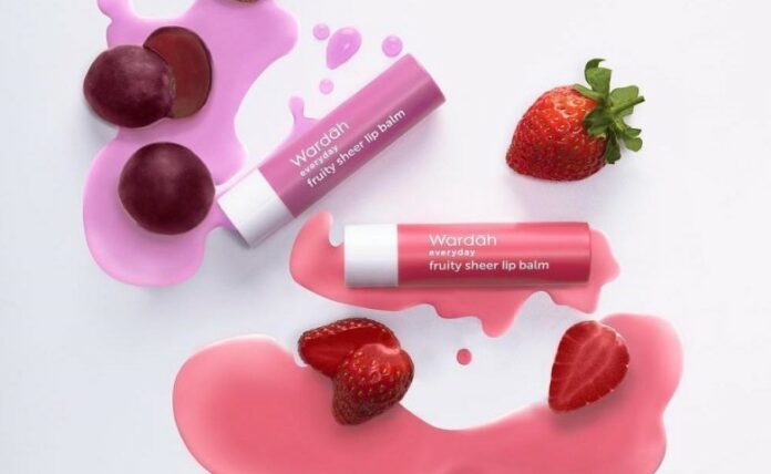 Review Lip Balm Wardah: Varian, Manfaat & Harga - Tokopedia Blog