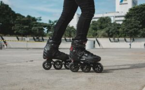 9 Merk Sepatu Roda Dewasa Terbaik: Cocok untuk Pemula