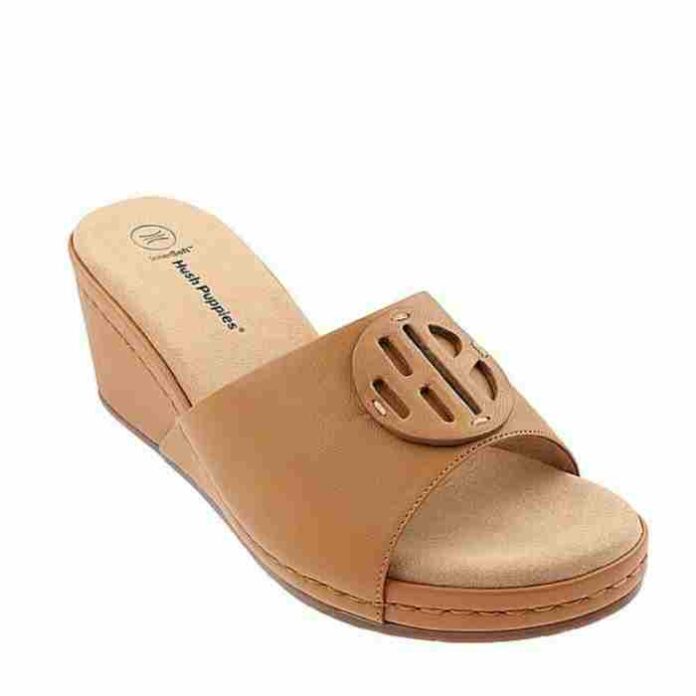 11 Merek Sepatu Wedges Wanita Terbaik, Nyaman dan Awet