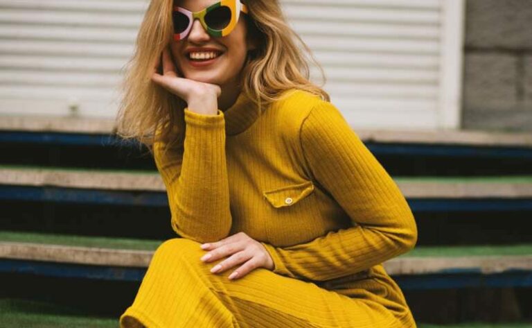 5 Model Baju Rajut Wanita dan Tips Mix & Match! - Tokopedia Blog
