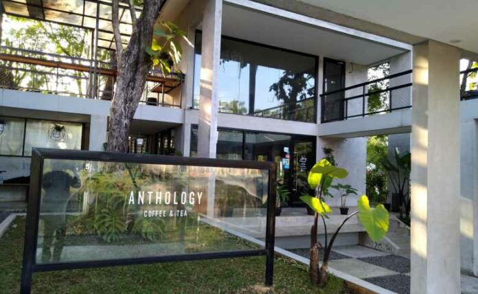 10 Restoran dan Cafe Tempat Nongkrong di Sentul Terbaik