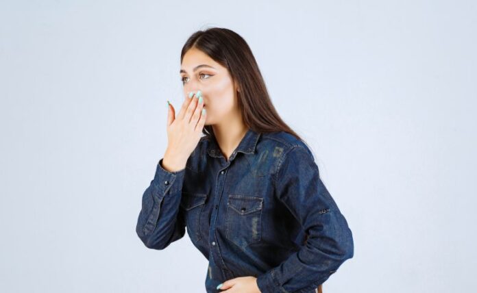 7 Cara Alami Mengatasi Mual dan Pusing Berlebihan Saat Hamil