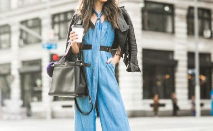 OOTD Perpaduan Warna Biru, Lebih Stylish dan Feminim!