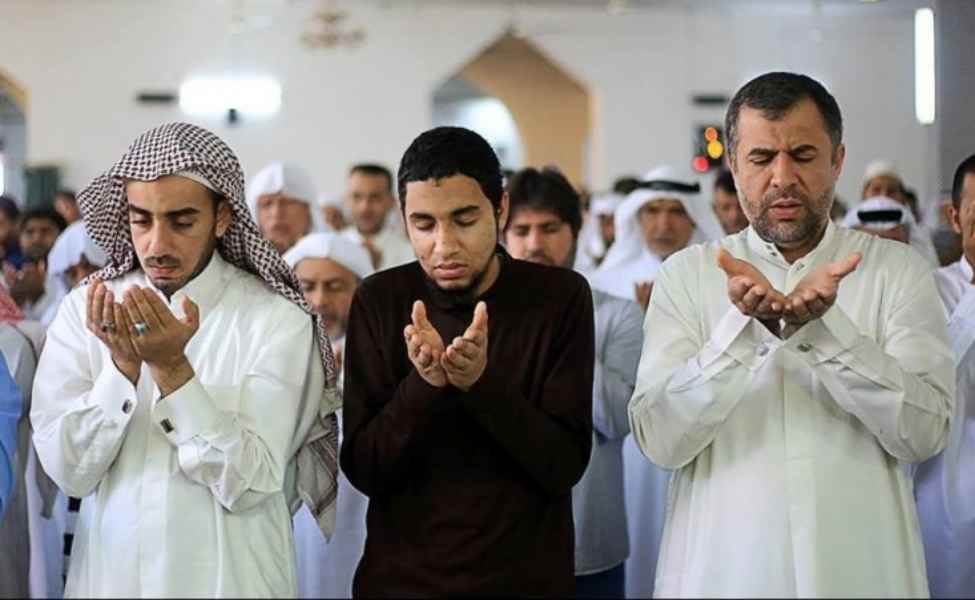 Bacaan Doa Qunut Arab + Latin serta Arti dan Waktu Membacanya