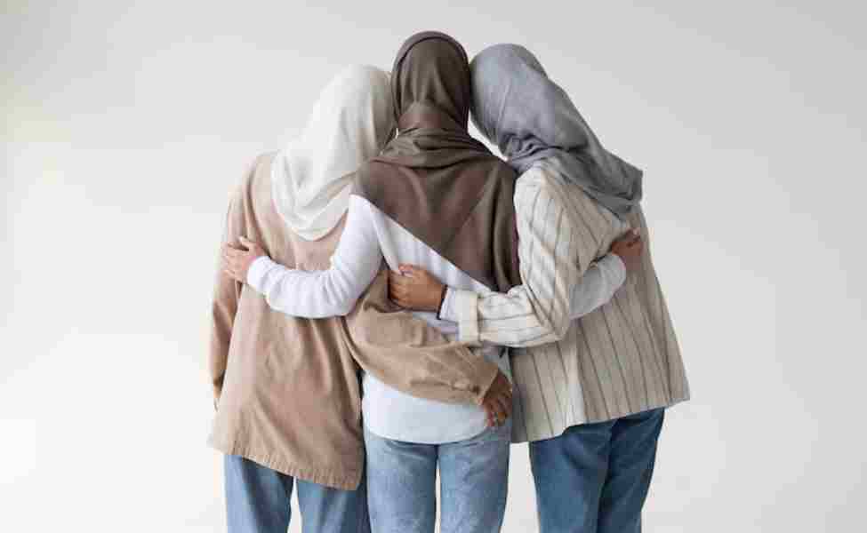 Pengertian Mahram dan Ketentuannya bagi Laki-Laki & Perempuan