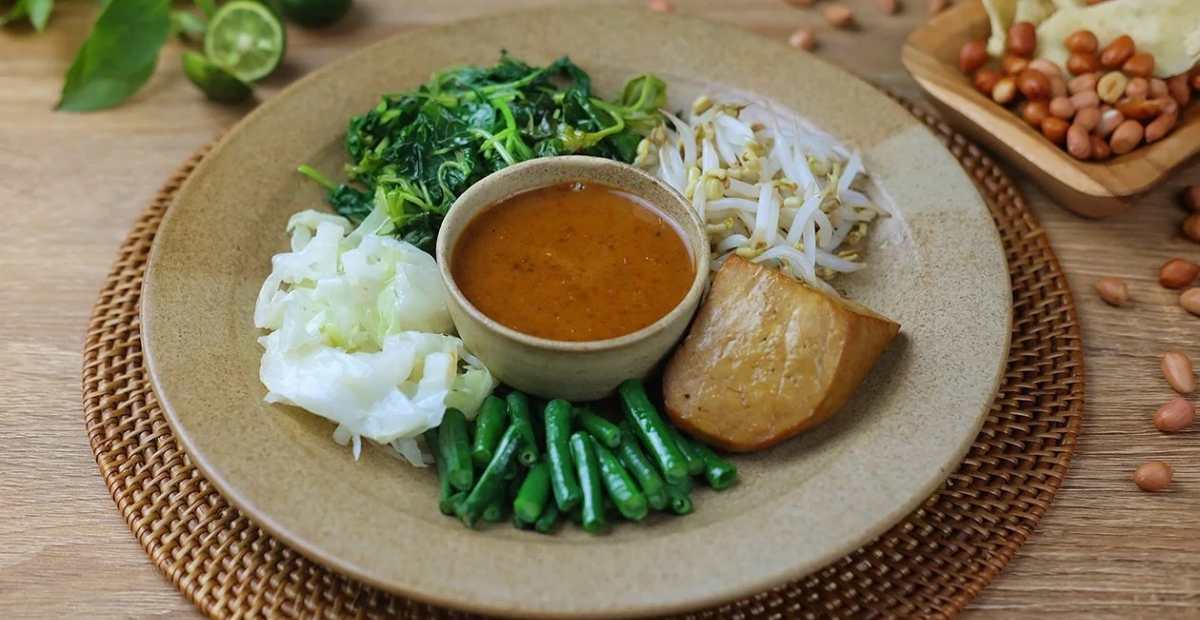Resep Pecel Sayur, Menu Diet yang Menyehatkan dan Enak