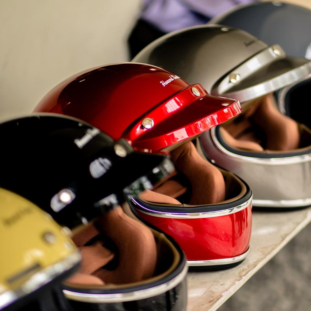 Howard Smith - Produk Resmi & Terlengkap | Tokopedia