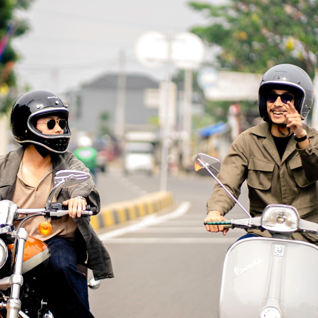 Howard Smith - Produk Resmi & Terlengkap | Tokopedia