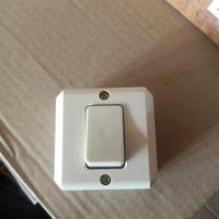 Jual Saklar Single Switch Terbaik - Harga Murah Maret 2024 & Cicil 0%