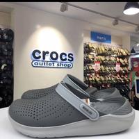 Harga Sandal Crocs Terbaru & Original Desember 2024