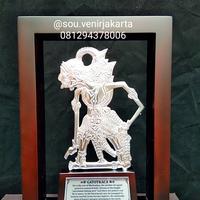 Review pajangan frame bingkai wayang Gatotkaca | Tokopedia