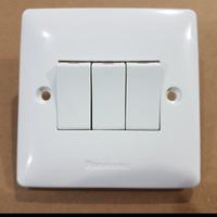 Jual Saklar Triple Terbaik - Harga Murah April 2024 & Cicil 0%