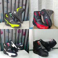 Jual Sepatu Touring Motor Terlengkap - Harga Murah Februari 2024 & Cicil 0%