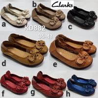 Jual Sepatu Clarks Model & Desain Terbaru - Harga Juni 2024