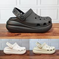 Harga Sandal Crocs Terbaru & Original Desember 2024