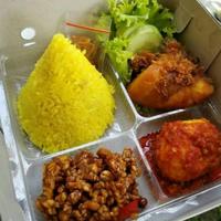 Jual Nasi Tumpeng Mini Box Terdekat - Harga Murah & Grosir Maret 2024