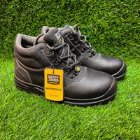 Sepatu Safety Untuk Keamanan Pekerja Model Terbaru Mei 2024