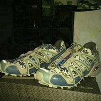 Jual Sepatu Solomon Original Model & Desain Terbaru - Harga Mei 2024