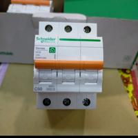 Jual Mcb Schneider 3 Phase Terbaik - Harga Murah Desember 2024 & Cicil 0%