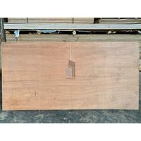 Jual Papan Kayu Meranti Terbaik - Harga Murah Juni 2024 & Cicil 0%