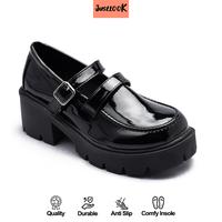 Sepatu Docmart Terbaru Koleksi Juni 2025 yang Wajib Punya