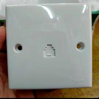 Jual Clipsal Terbaik - Harga Murah Oktober 2025 & Cicil 0%