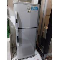 Jual Kulkas 2 Pintu Second Terbaik - Harga Murah Januari 2024 & Cicil 0%